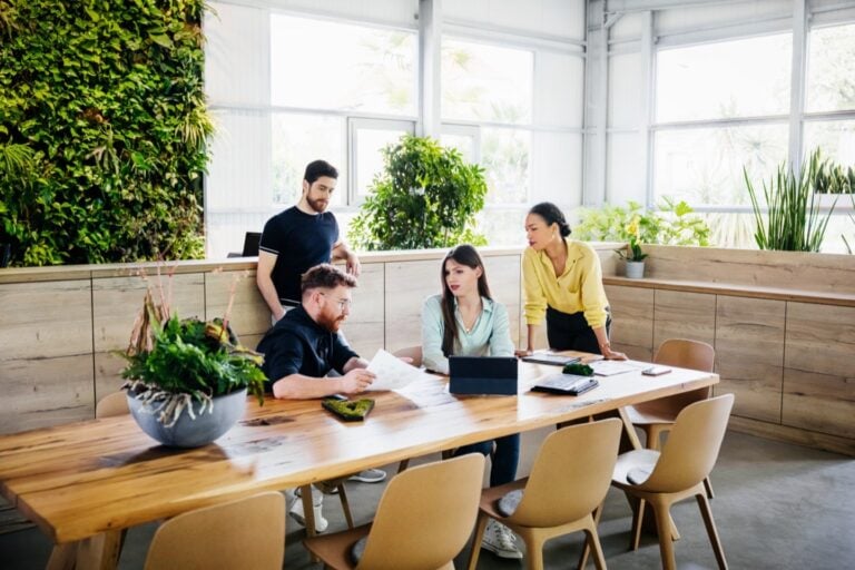 Extending credit to customers: Benefits, risks & best practices | Sage ...